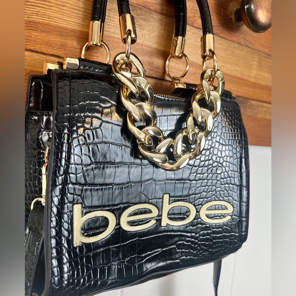 bebe | Bags | Like New Bebe Purse Black And Gold Colored Accents Vegan ...